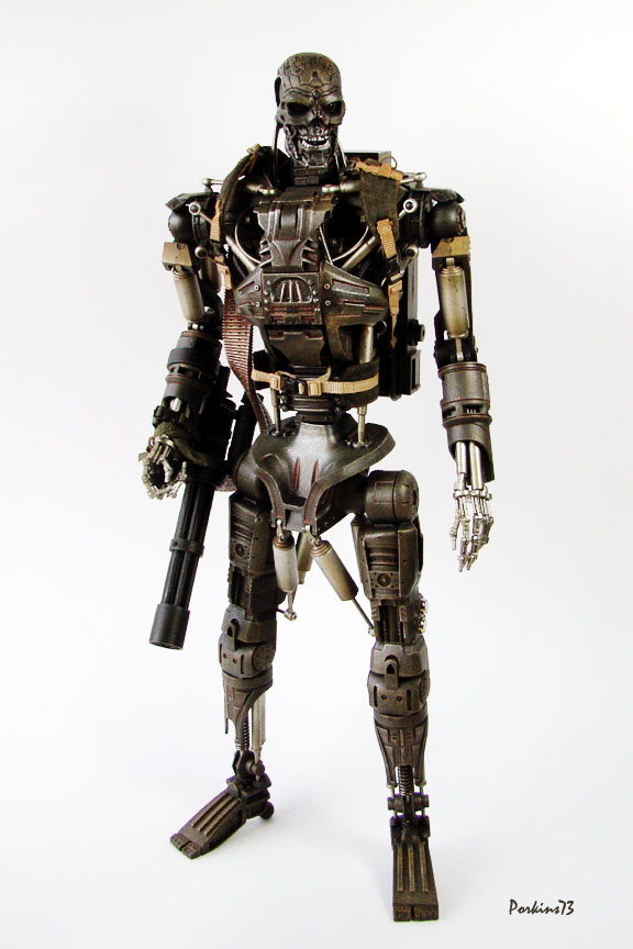 RED6: Hot Toys MMS093 Terminator Salvation T-600