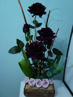 Arte Flores Wash: Arranjo de Rosas Lilás de Veludo