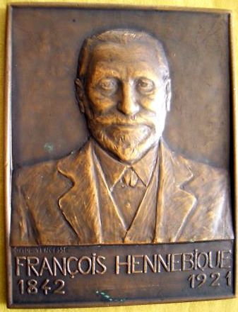 * Bonneterie: avril 2014