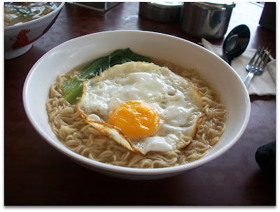 afifplc: OldTown White Coffee - Springy Noodle with Chicken Ham & Egg