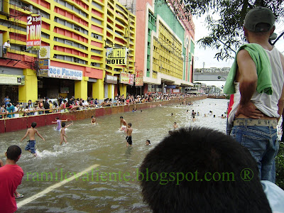 ramilcvaliente.blogspot.com: Typhoon Ondoy Aftermath in the Heart of Manila