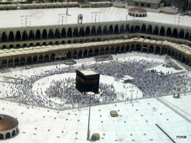 PENGALAMAN DI KOTA MAKKAH: " SoLaT JuMaAt SeBeNtAr TaDi..."