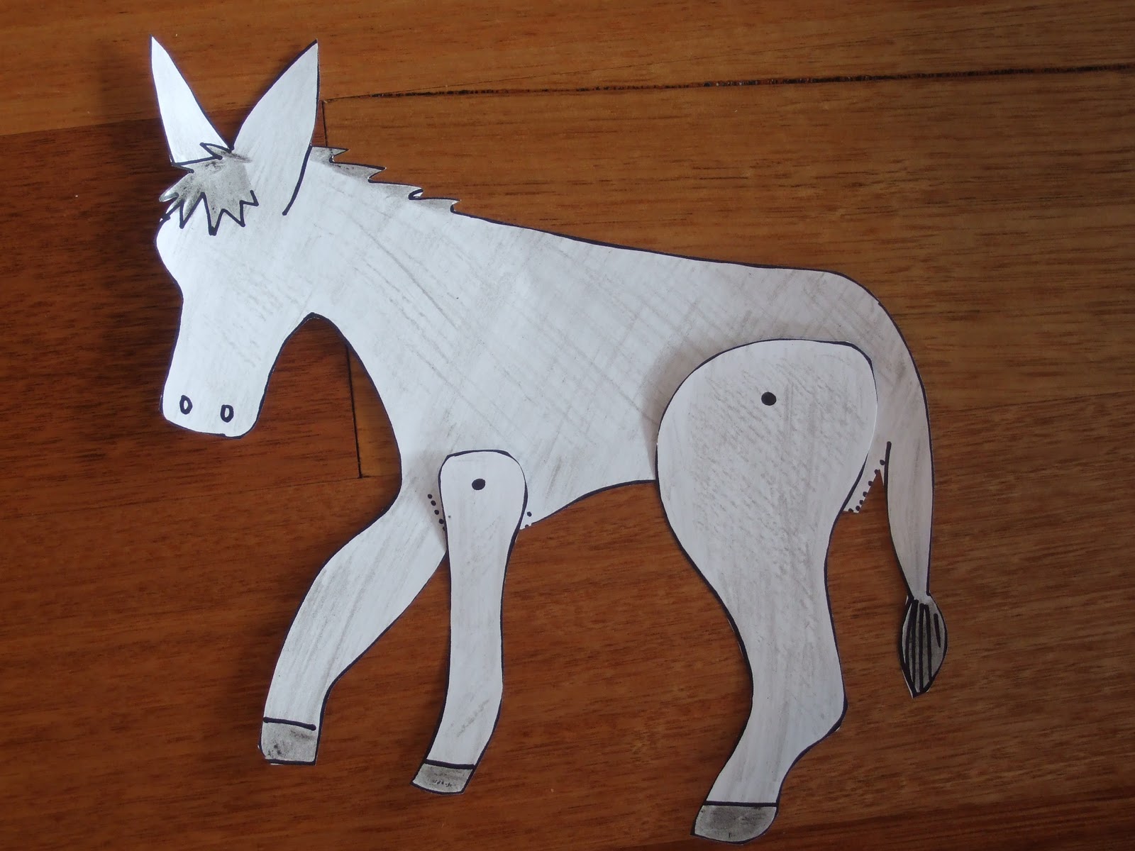 My Little Bookcase: MAKE YOUR OWN 'WINKY, WONKY DONKEY' PUPPET!
