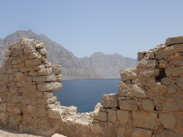 Our Wandering Family: Exploring Musandam and The "Fjords of Arabia"