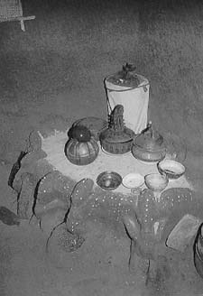 LOS ALTARES EN LA RELIGIÓN YORUBA. | ILÉ-OSHÉ