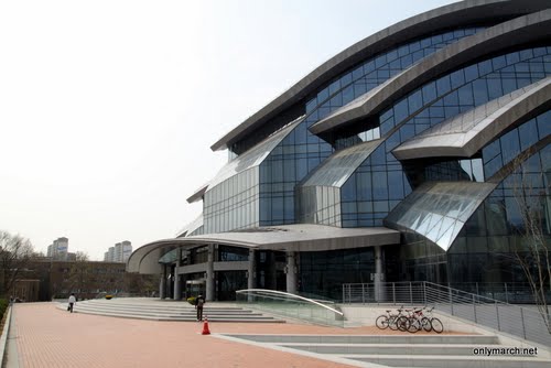 LIS in SU, Hello there: Korean academic libraries.