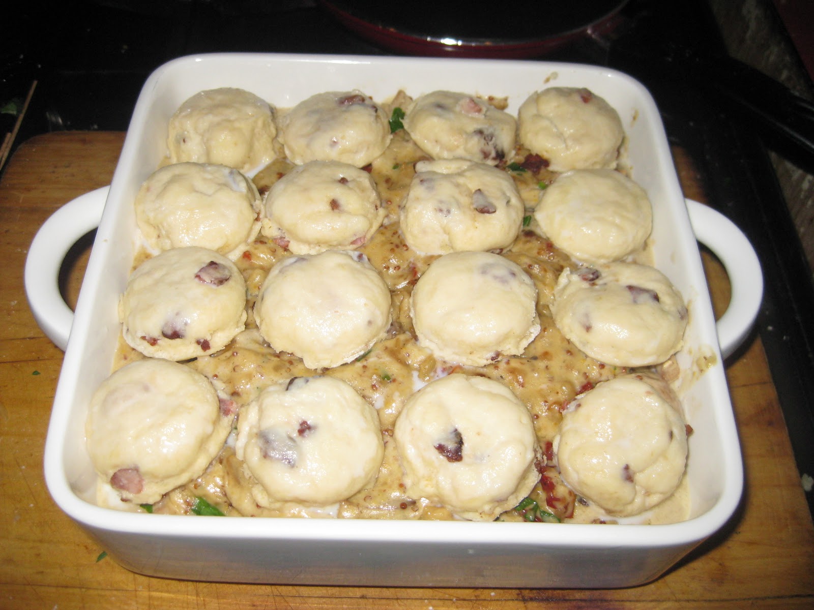 What's Cookin' Good Lookin'?: Cheesy Scone-topped Chicken Casserole