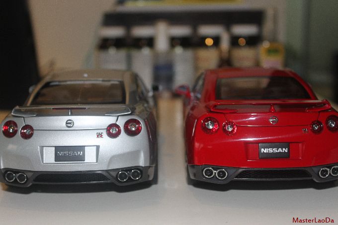 Kyosho vs AUTOart (Nissan GT-R R35) | MasterLaoDa's BLOG
