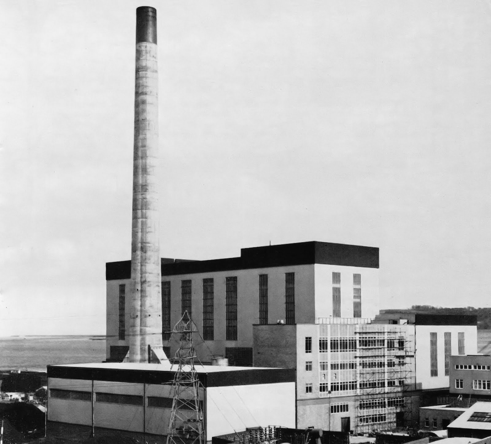 RETRO DUNDEE: CAROLINA PORT POWER STATION - 60'S