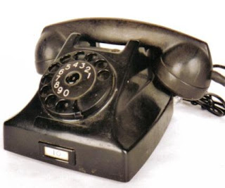 English in your Minds: the telephone