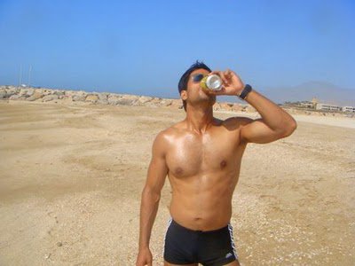 Shirtless Bollywood Men: Prashant Chainani