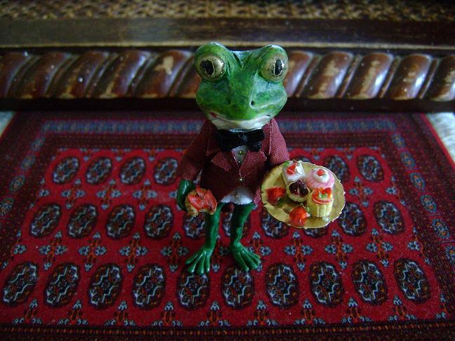 Baking In Miniature: Frog Footman - Alice in Wonderland Character
