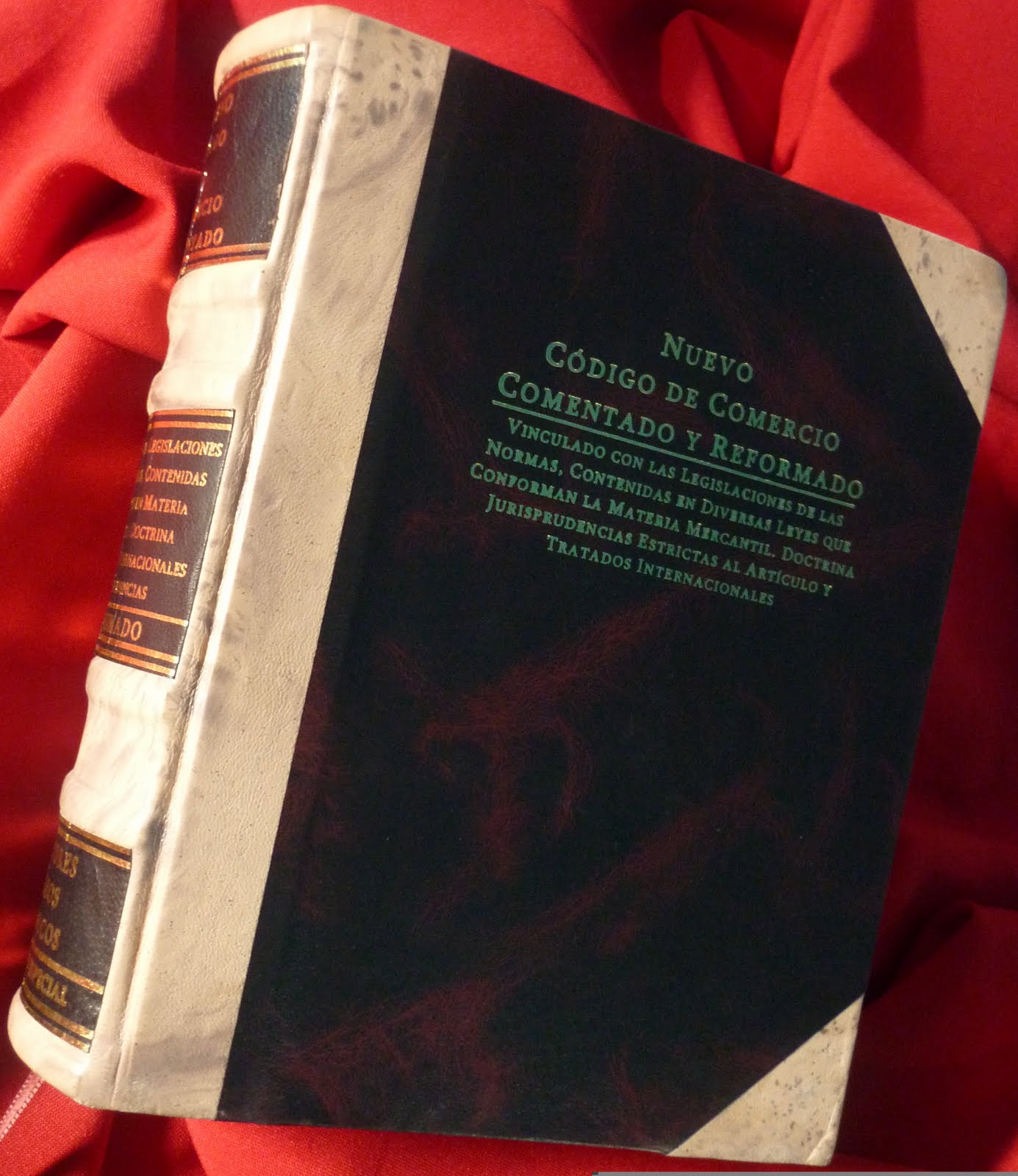 LIBROS JURIDICOS NETZAHUALCOYOTL: CODIGO DE COMERCIO COMENTADO Y ...