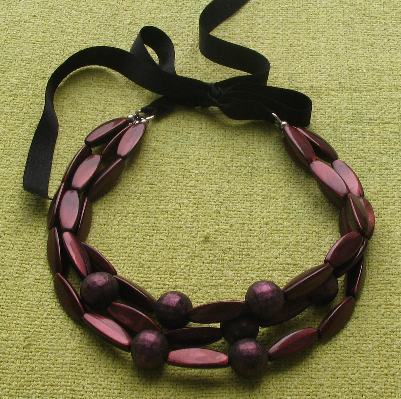 bijoux de edição limitada: colares curtos