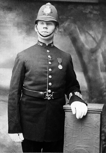 Four Bees: January 2011