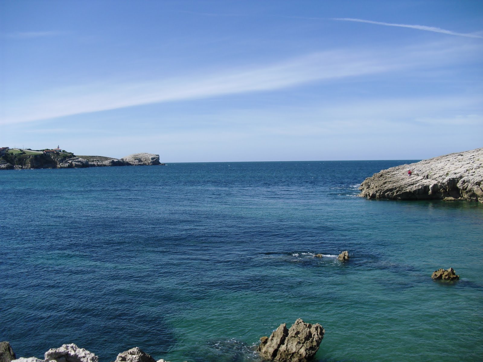 playas y paseos por la costa: CALAS DE CUCHIA