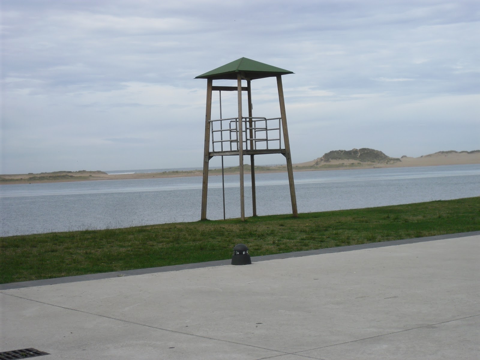 playas y paseos por la costa: PASEO MARITIMO DE MOGRO