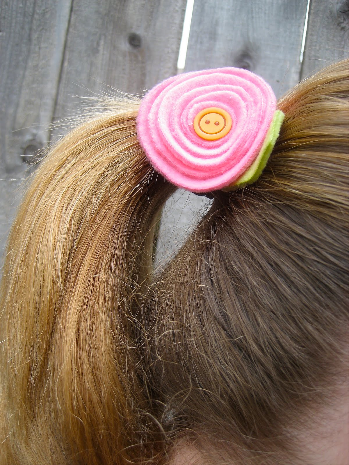 Random Craft: Fleece Flower Overload!