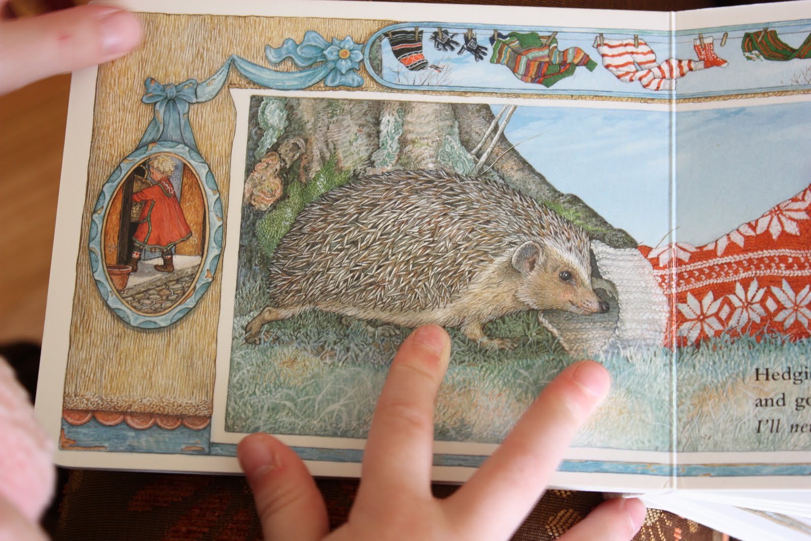 my tiny bookworm: Scandinavian Influence: The Hat by Jan Brett