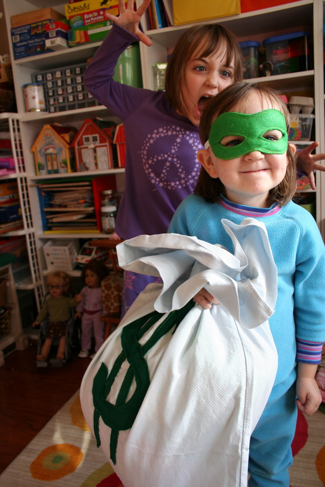 Craft ideas, craft solutions, halloween craft, joe dirt costume, craft ...