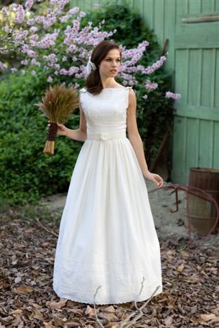 BRIDE CHIC: THE COTTON WEDDING DRESS