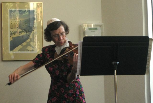 What Do I Know?: For My DC Readers, The Goldenberg Duo - A Musical Treat