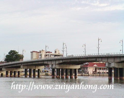 Sweet Memories Of ZuiYanHong: Hometown Of Internet Rapper Namewee--Muar