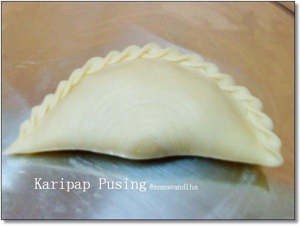 Dari Dapur MaDiHaA: Karipap Pusing