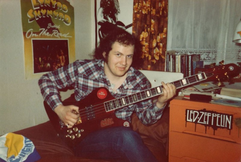 Flat Eric's Bass & Guitar Collection: Peter Cook - Custom Guitars