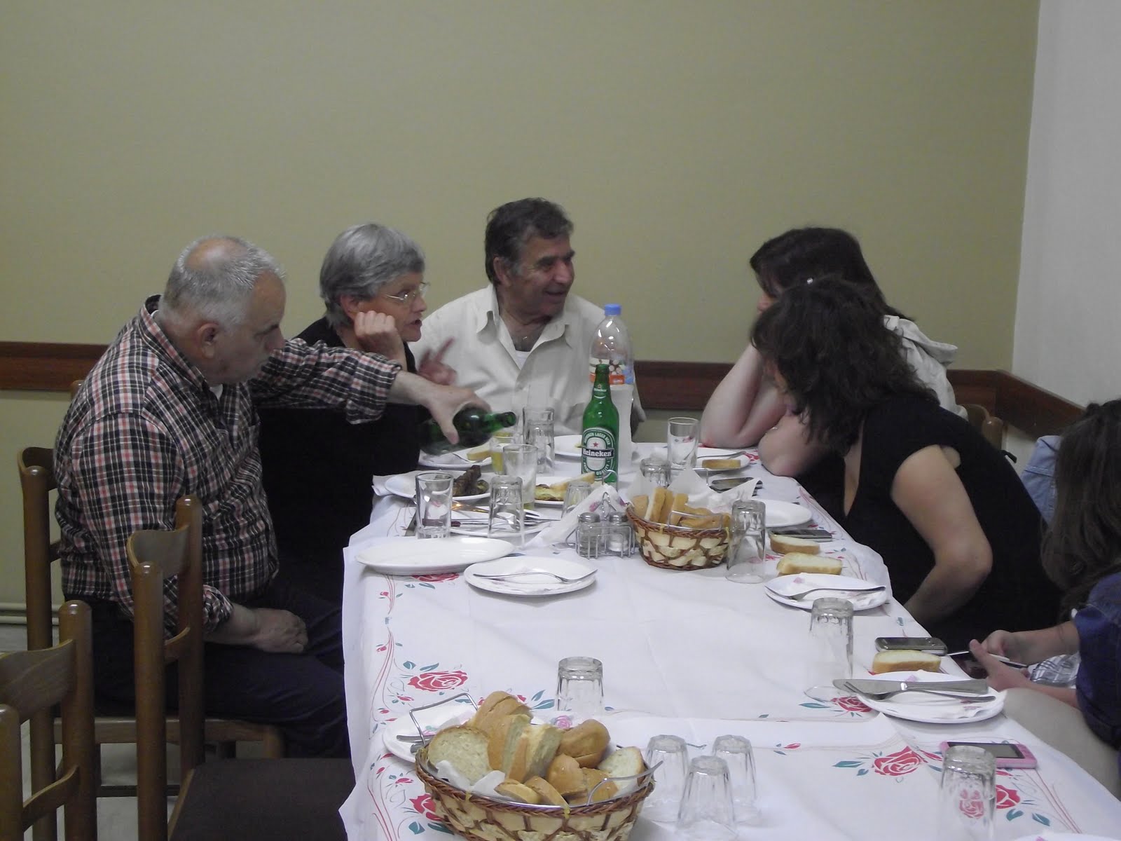 ΦΩΤΟΓΡΑΦΙΕΣ ΑΠΟ ΤΟ ΤΡΑΠΕΖΙ ΤΗΣ ΟΜΑΔΑΣ ~ ΑΣΤΕΡΑΣ ΜΕΣΟΛΟΓΓΙΟΥ