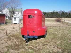 Unique Horse Trailers: March 2010