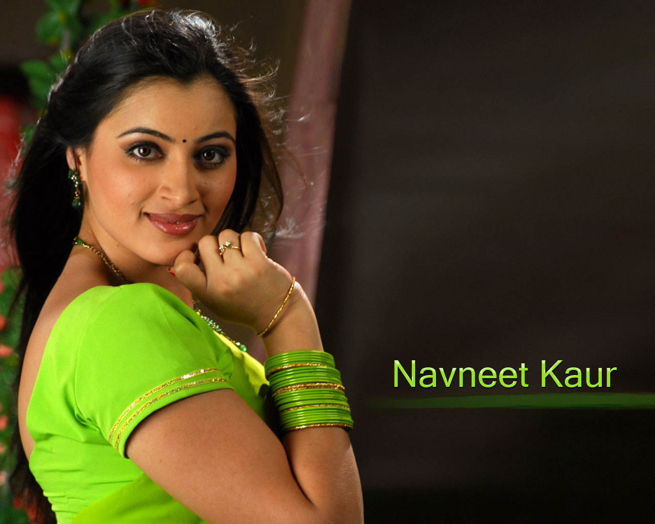 bollywood: Navneet Kaur Wallpapers - Navneet Kaur Pictures - Navneet ...