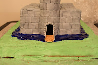 Creative Catharsis: How-To: Robin Hood Birthday Cake