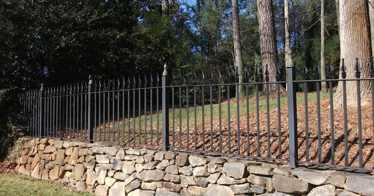 Limestone & Boxwoods: Ride-by: A Strategic Fence