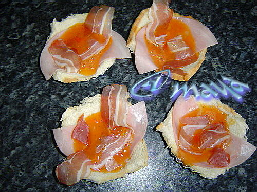 Maya's World: TOAST CU OUA SI JAMBON