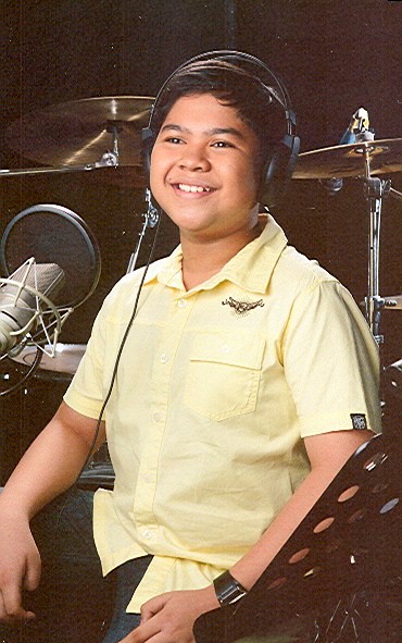 News on Review: Western Union chooses Rhap Salazar to sing Galing ng Pinoy