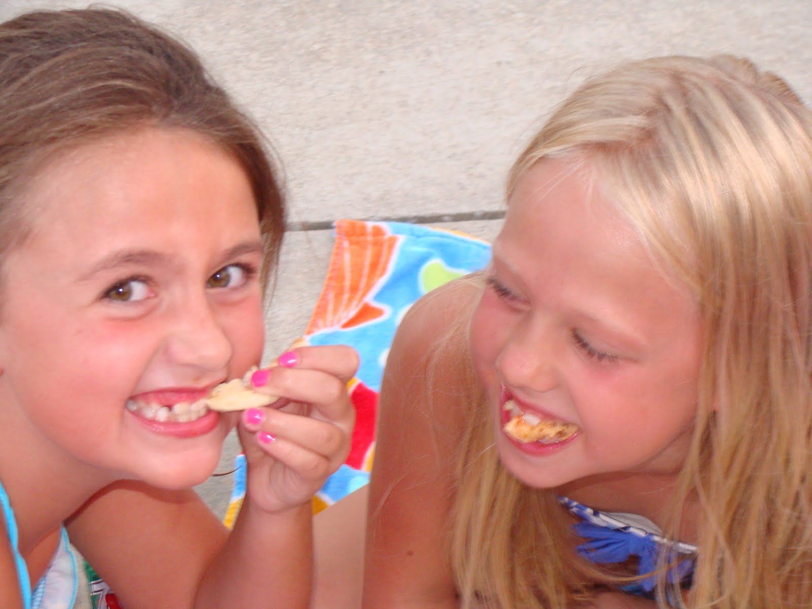 Mom to the 3rd Power: Summer Slumber Party