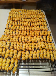 The Cookie Crumbles: Koulourakia (Greek Butter Cookie)