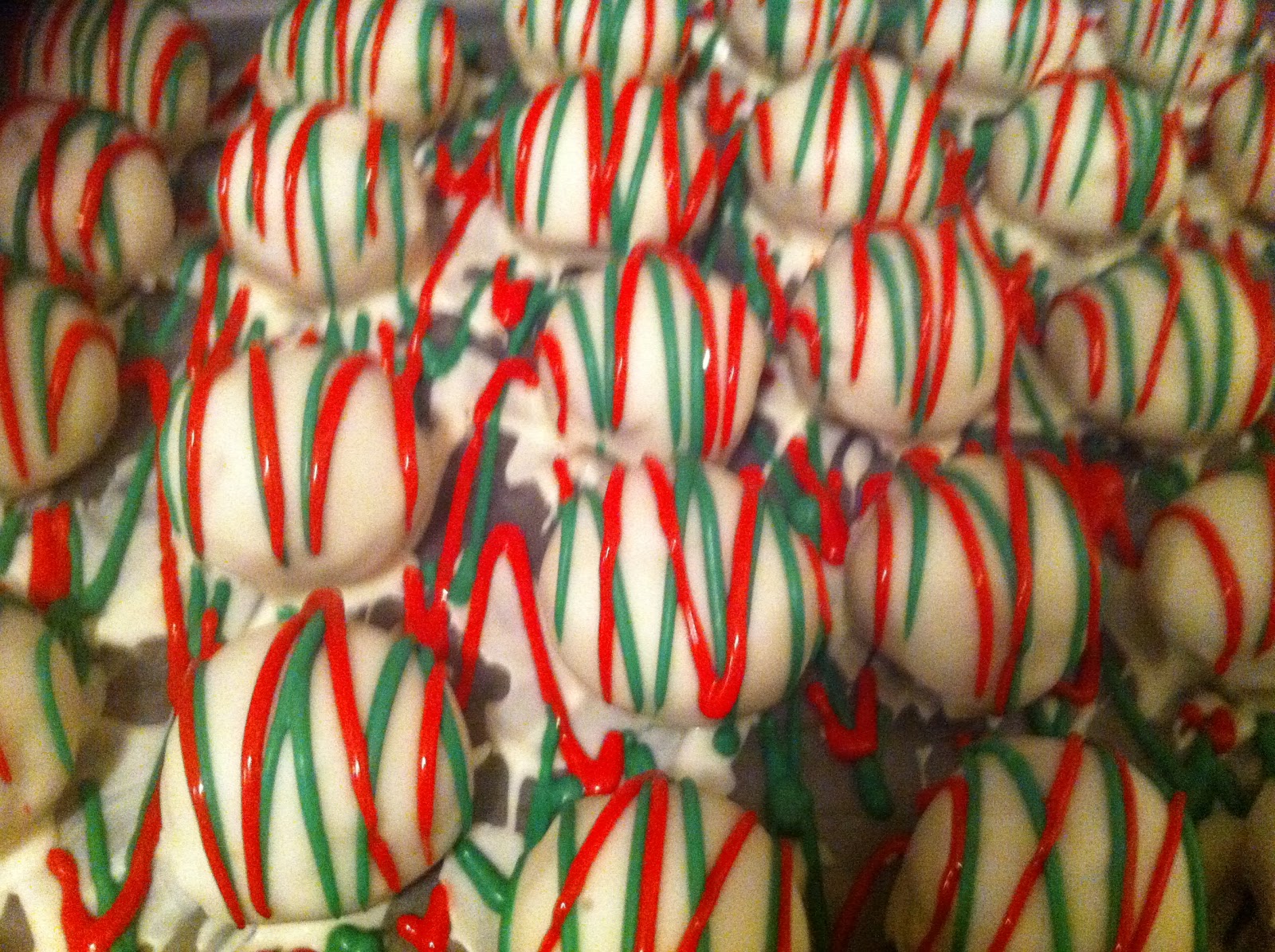 The Cookie Crumbles: Gingerbread Truffles (Gingerbread Cake Balls)