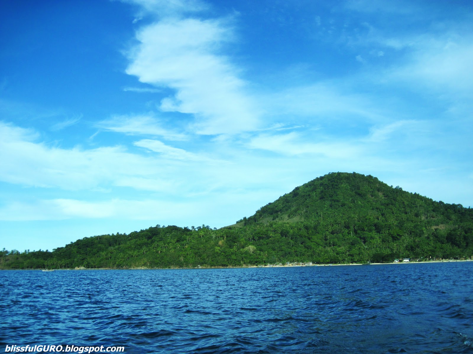 Atulayan Island in Camarines Sur - blissfulguro