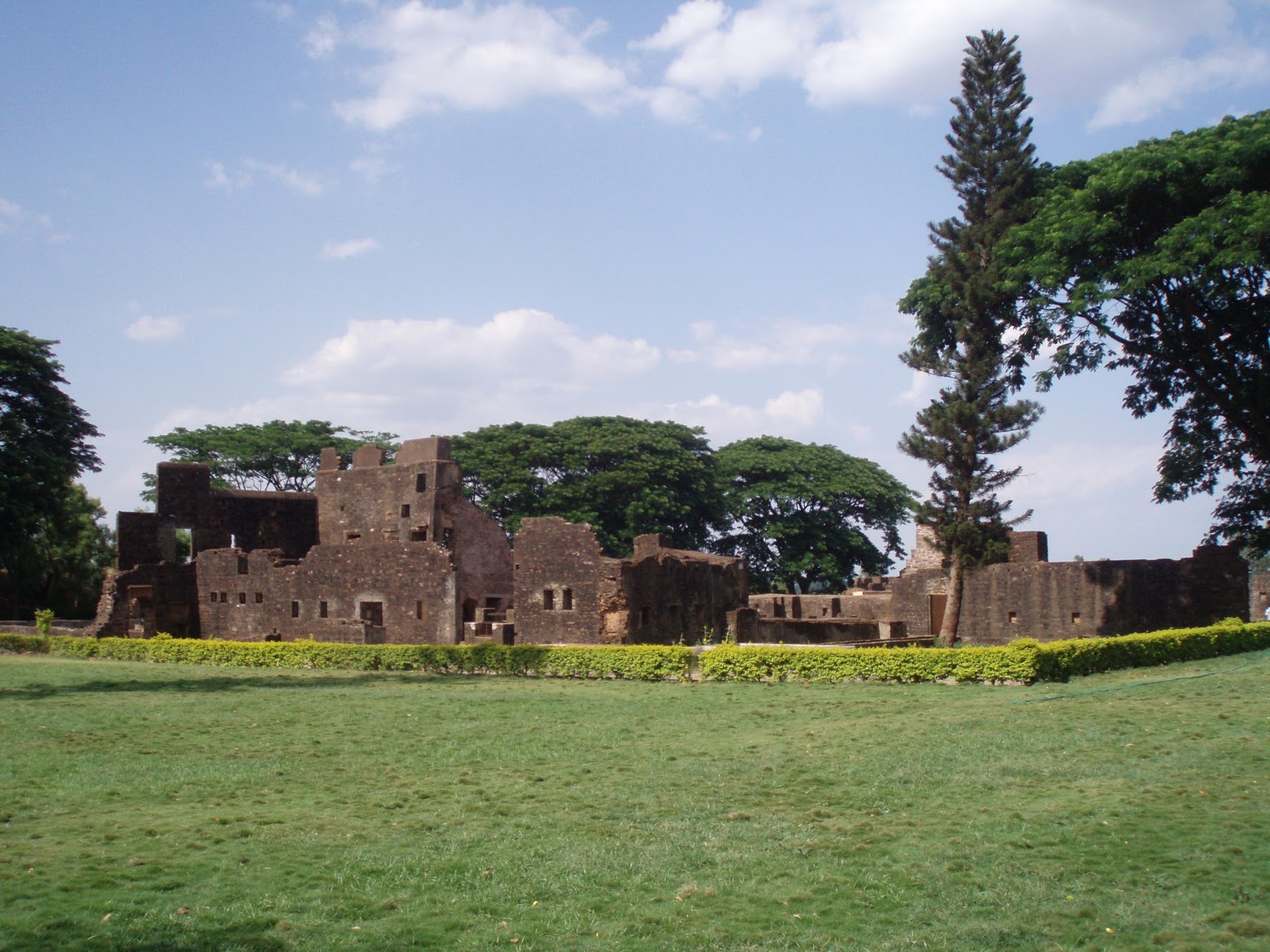 Travelogue Unlimited: Kittur Fort : A Photo Feature