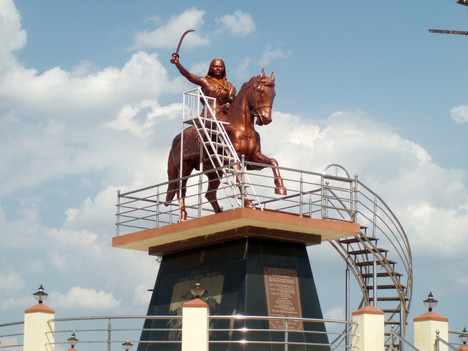 Travelogue Unlimited: Kittur Fort : A Photo Feature