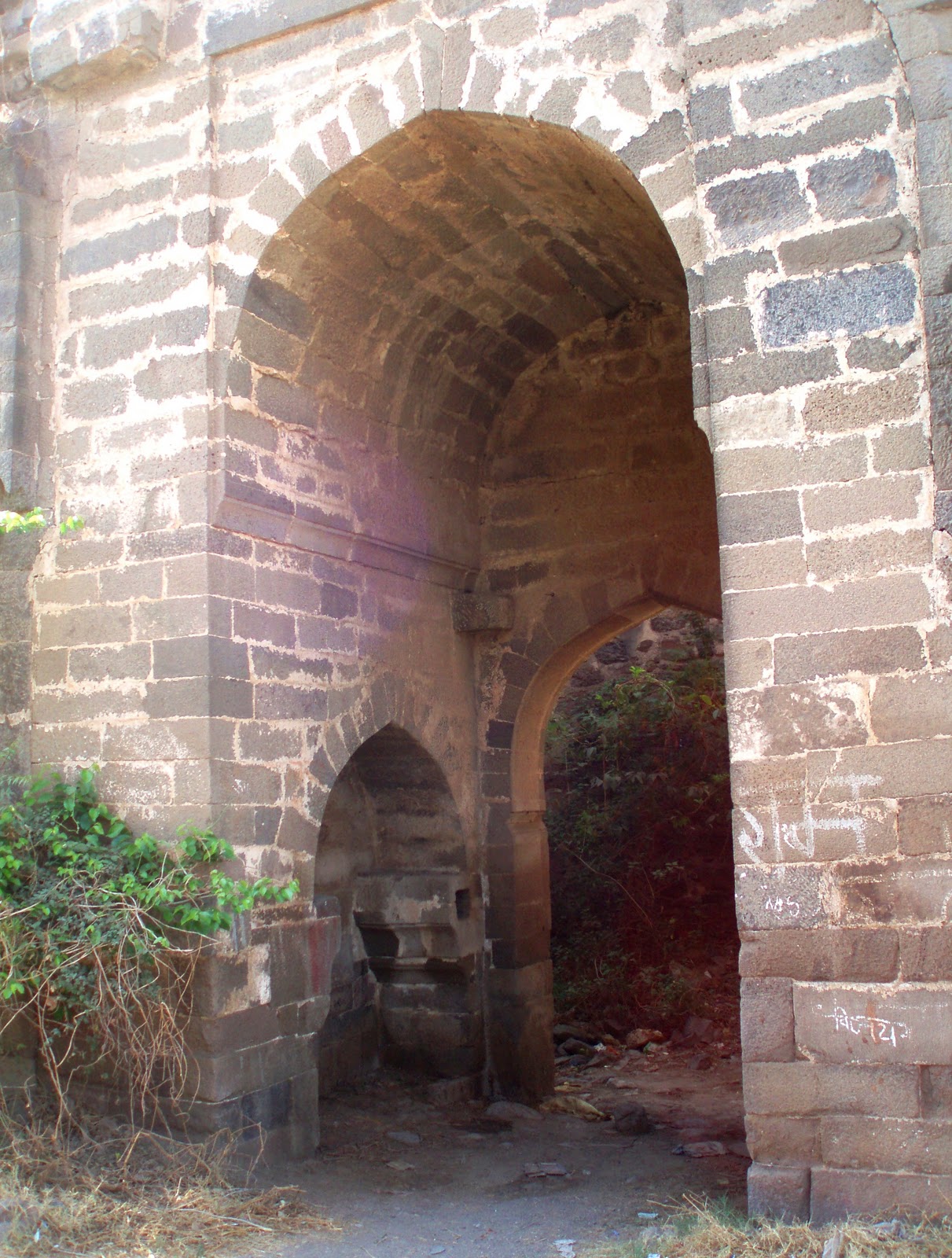 Travelogue Unlimited: Chakan Fort : A Photo Feature