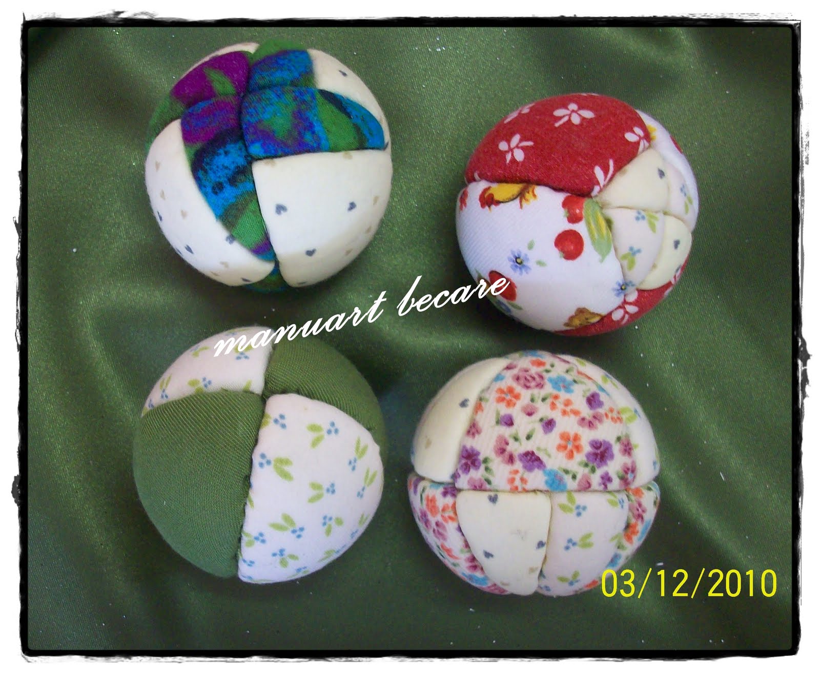 MANUART BECARE: BOLAS DE NAVIDAD A PATCHWORK EMBUTIDO