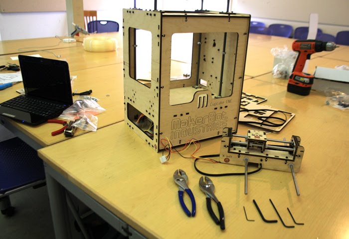 3D Printing at the UofO: Assembling and Testing the Cupcake CNC 3D Printer