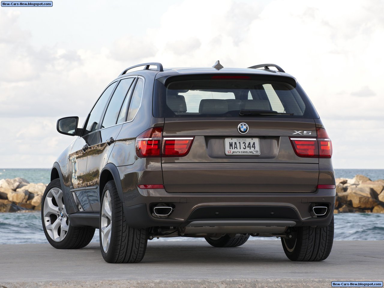 BMW X5 (2011) - All In Car: BMW X5 (2011)
