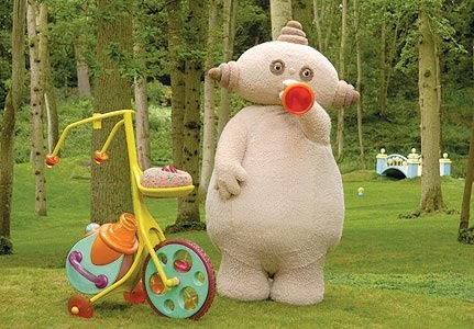 Makka Pakka v Mr.Blobby