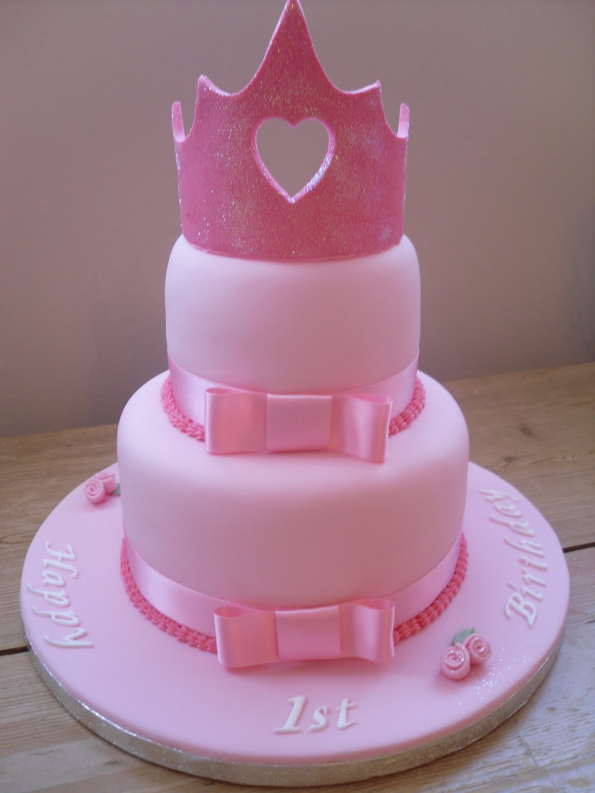 Katies Cupcakes: 2 Tier Princess Cake
