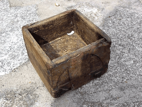 Un Sacerdote en Tierra Santa: La lámpara y el celemín