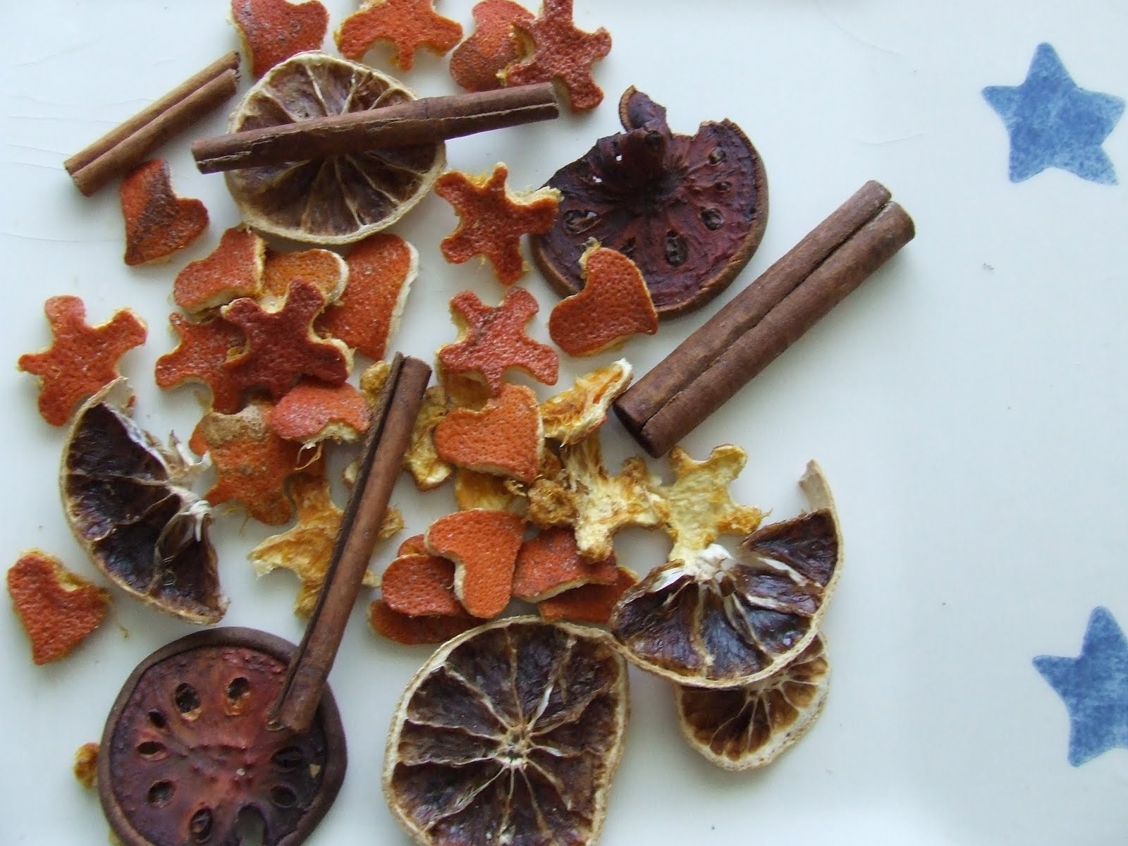 Las cosas de marita: Poupurri de flores secas